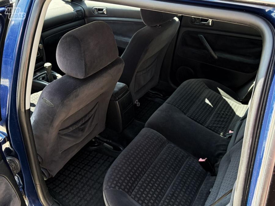 Zils Volkswagen Passat 2002 Viļņa, ar dzinēja tilpumu 1.90 L un nobraukumu 314 tūkst. km par 900 €, foto 24 vietnē AUTOMOTO.COM.LV