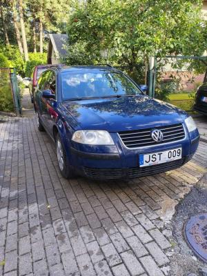 Zils Volkswagen Passat 2002 Viļņa, ar dzinēja tilpumu 1.90 L un nobraukumu 212 tūkst. km par 1500 €, foto 3 vietnē AUTOMOTO.COM.LV