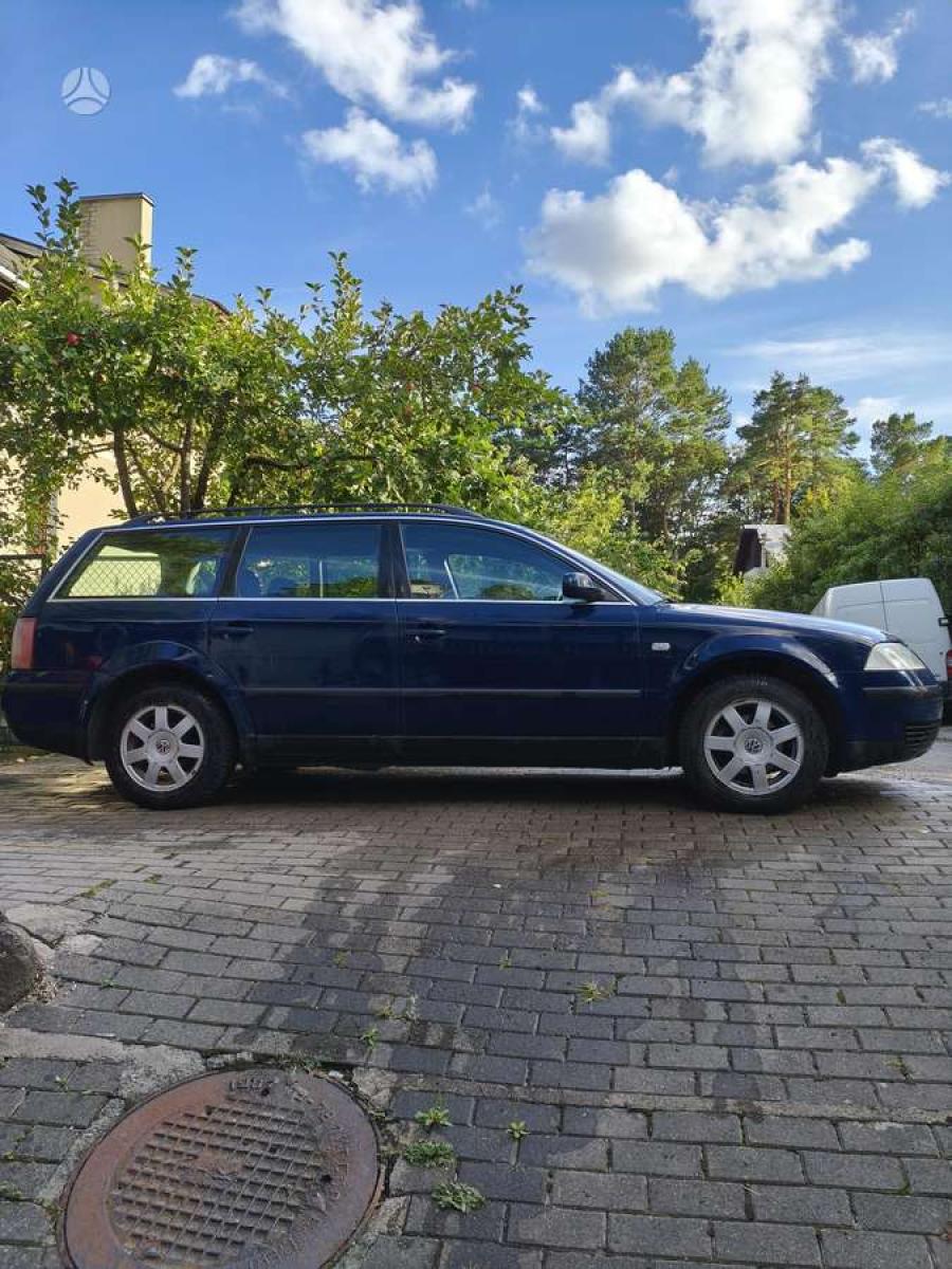Zils Volkswagen Passat 2002 Viļņa, ar dzinēja tilpumu 1.90 L un nobraukumu 212 tūkst. km par 1500 €, foto 5 vietnē AUTOMOTO.COM.LV