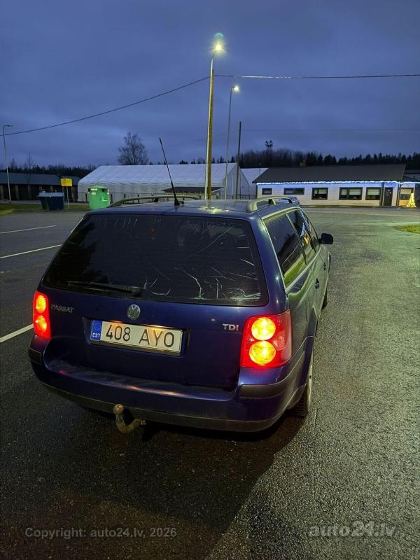 Blue Volkswagen Passat 2003 in Valga, with an engine capacity of 1.90 L and mileage of 412 thousand km for 1000 €, photo 4 on AUTOMOTO.COM.LV