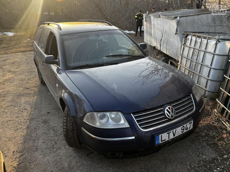 Blue Volkswagen Passat 2003 in Vilnius, with an engine capacity of 1.90 L and mileage of 315 thousand km for 600 €, photo 1 on AUTOMOTO.COM.LV