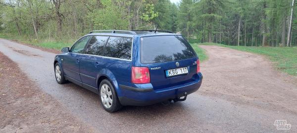 Blue Volkswagen Passat 2003 in Alytus, with an engine capacity of 1.90 L and mileage of 338 thousand km for 1700 €, photo 3 on AUTOMOTO.COM.LV