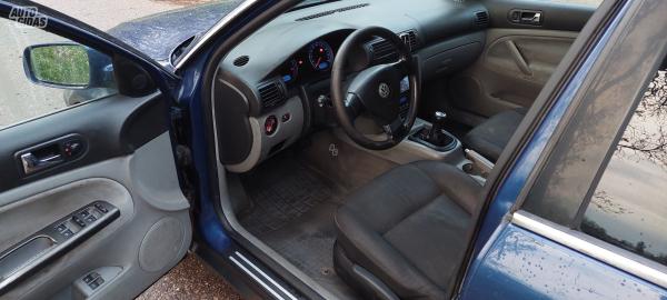 Blue Volkswagen Passat 2003 in Alytus, with an engine capacity of 1.90 L and mileage of 338 thousand km for 1700 €, photo 9 on AUTOMOTO.COM.LV