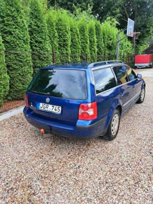 Zils Volkswagen Passat 2003 Marijampole, ar dzinēja tilpumu 1.90 L un nobraukumu 319 tūkst. km par 1200 €, foto 3 vietnē AUTOMOTO.COM.LV