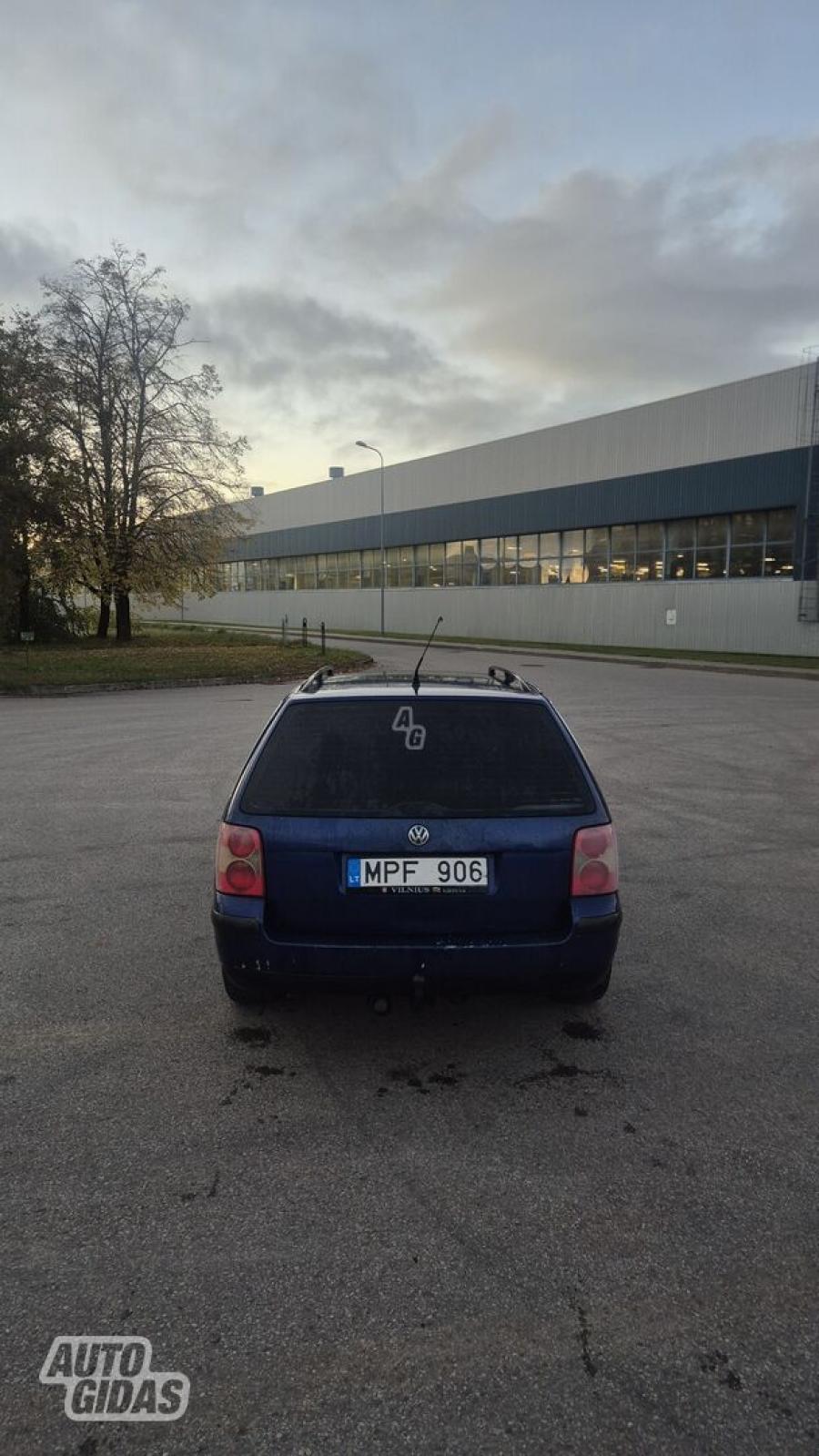 Zils Volkswagen Passat 2003 Alīta, ar dzinēja tilpumu 1.90 L un nobraukumu 437 tūkst. km par 1650 €, foto 5 vietnē AUTOMOTO.COM.LV