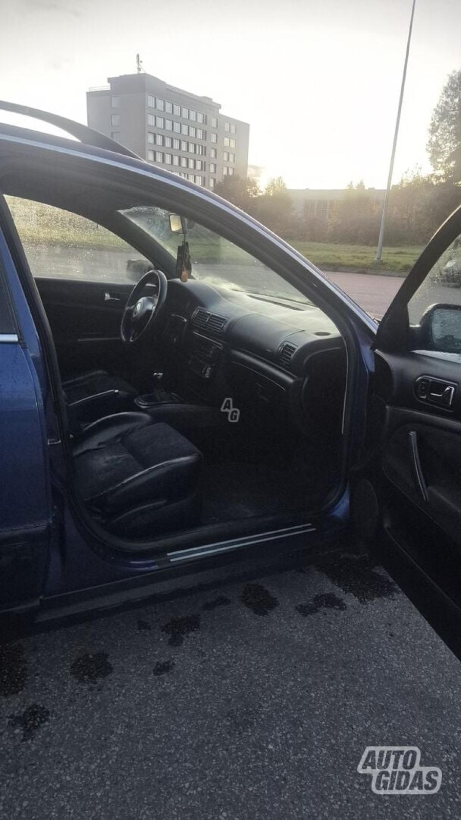 Zils Volkswagen Passat 2003 Alīta, ar dzinēja tilpumu 1.90 L un nobraukumu 437 tūkst. km par 1650 €, foto 11 vietnē AUTOMOTO.COM.LV