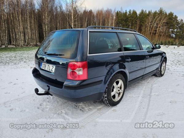 Blue Volkswagen Passat 2004 in Tallinn, with an engine capacity of 1.80 L and mileage of 241 thousand km for 2100 €, photo 4 on AUTOMOTO.COM.LV