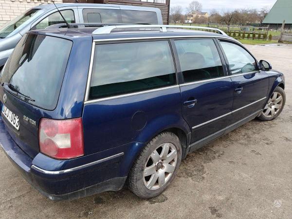 Zils Volkswagen Passat 2004 Šilutė, ar dzinēja tilpumu 2.00 L un nobraukumu 244 tūkst. km par 950 €, foto 4 vietnē AUTOMOTO.COM.LV