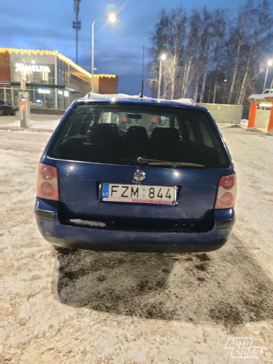 Zils Volkswagen Passat 2004 Marijampole, ar dzinēja tilpumu 1.90 L un nobraukumu 276 tūkst. km par 1250 €, foto 4 vietnē AUTOMOTO.COM.LV