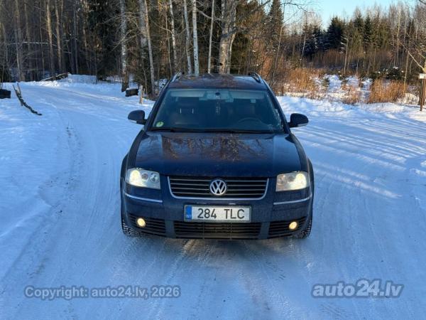 Zils Volkswagen Passat 2004 Tartu, ar dzinēja tilpumu 2.50 L un nobraukumu 287 tūkst. km par 1900 €, foto 2 vietnē AUTOMOTO.COM.LV