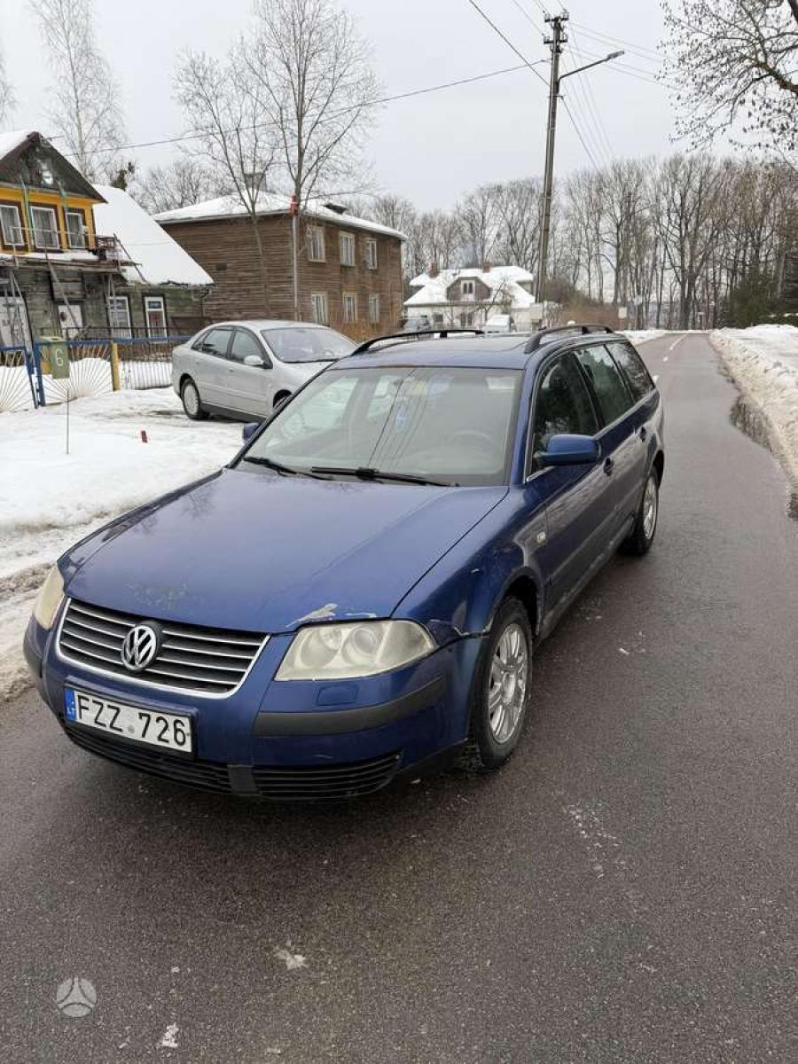 Blue Volkswagen Passat 2004 in Kaunas, with an engine capacity of 1.90 L and mileage of 345 thousand km for 699 €, photo 3 on AUTOMOTO.COM.LV