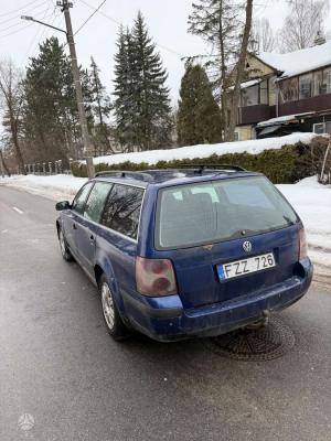 Blue Volkswagen Passat 2004 in Kaunas, with an engine capacity of 1.90 L and mileage of 345 thousand km for 699 €, photo 6 on AUTOMOTO.COM.LV