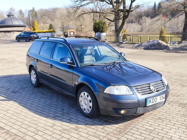 Zils Volkswagen Passat 2004 Viļņa, ar dzinēja tilpumu 1.90 L un nobraukumu 344 tūkst. km par 1450 €, foto 3 vietnē AUTOMOTO.COM.LV
