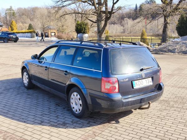 Zils Volkswagen Passat 2004 Viļņa, ar dzinēja tilpumu 1.90 L un nobraukumu 344 tūkst. km par 1450 €, foto 5 vietnē AUTOMOTO.COM.LV