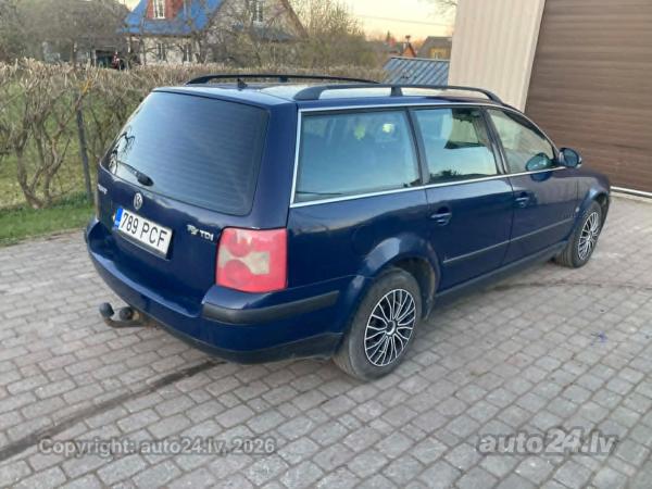 Blue Volkswagen Passat 2004 in Elva, with an engine capacity of 1.90 L and mileage of 320 thousand km for 2200 €, photo 2 on AUTOMOTO.COM.LV
