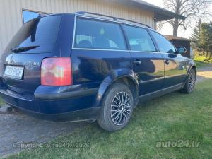 Zils Volkswagen Passat 2004 Elva, ar dzinēja tilpumu 1.90 L un nobraukumu 320 tūkst. km par 2200 €, foto 19 vietnē AUTOMOTO.COM.LV
