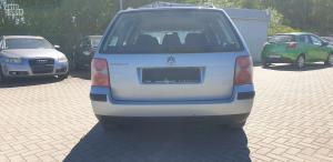 Blue Volkswagen Passat 2004 in Kedainiai, with an engine capacity of 1.60 L and mileage of 286 thousand km for 2150 €, photo 8 on AUTOMOTO.COM.LV