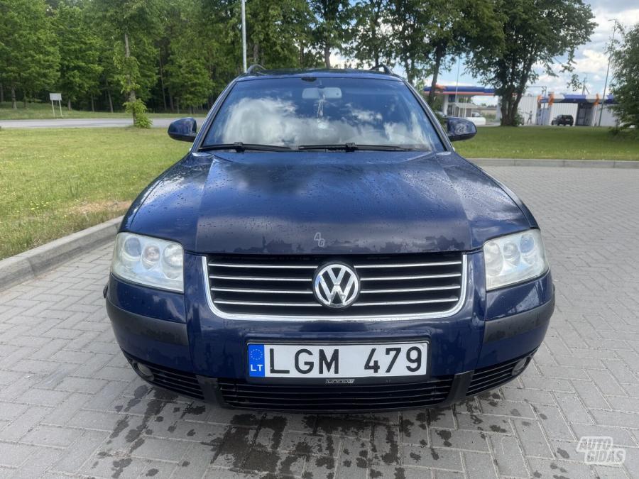 Zils Volkswagen Passat 2004 Klaipėda, ar dzinēja tilpumu 1.90 L un nobraukumu 368 tūkst. km par 1300 €, foto 3 vietnē AUTOMOTO.COM.LV