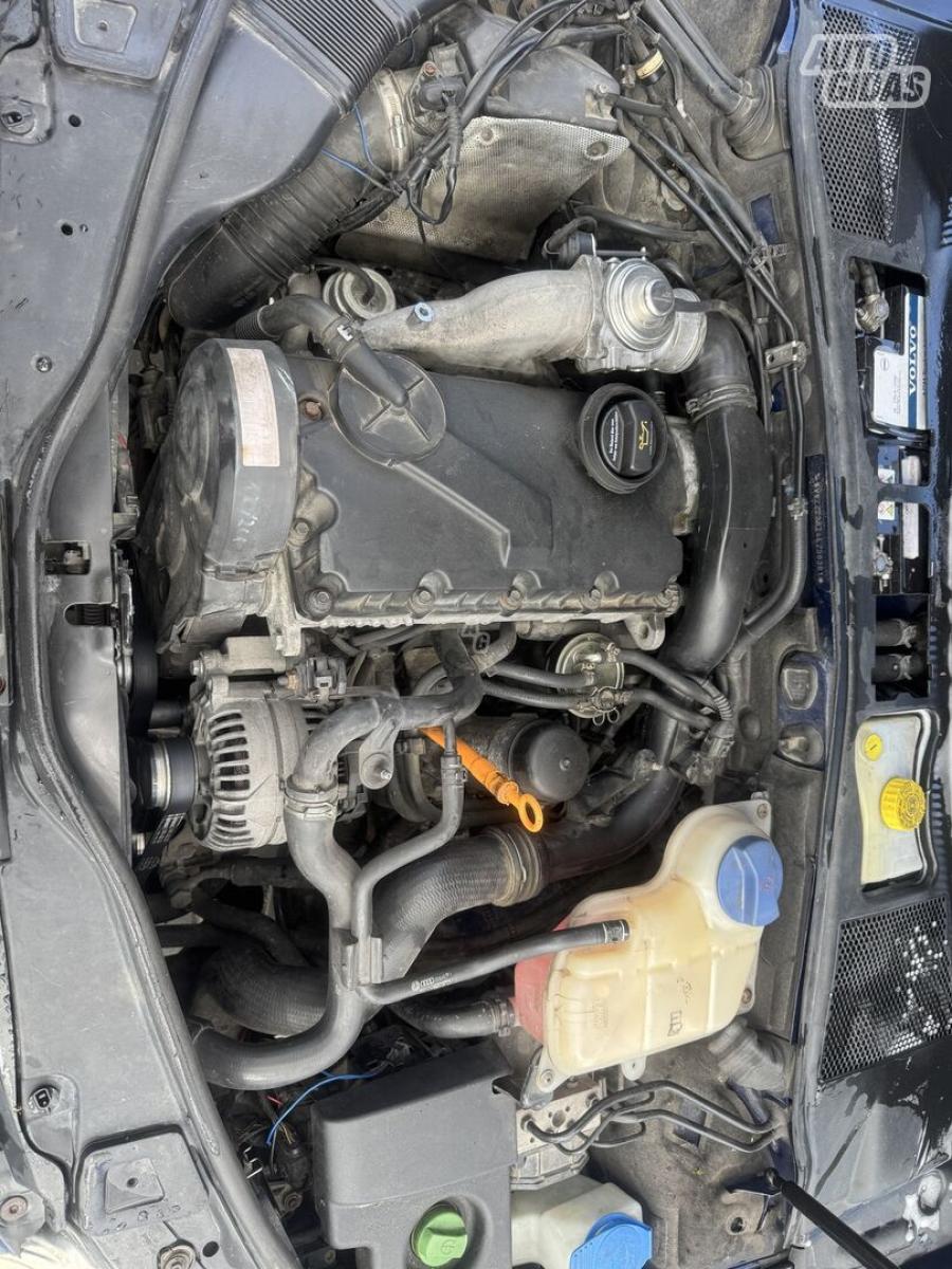 Zils Volkswagen Passat 2004 Klaipėda, ar dzinēja tilpumu 1.90 L un nobraukumu 368 tūkst. km par 1300 €, foto 12 vietnē AUTOMOTO.COM.LV