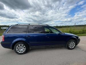 Blue Volkswagen Passat 2004 in Vilnius, with an engine capacity of 1.90 L and mileage of 361 thousand km for 2500 €, photo 4 on AUTOMOTO.COM.LV
