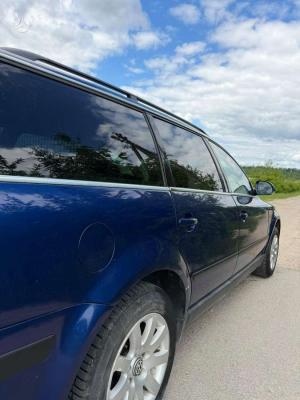 Blue Volkswagen Passat 2004 in Vilnius, with an engine capacity of 1.90 L and mileage of 361 thousand km for 2500 €, photo 14 on AUTOMOTO.COM.LV