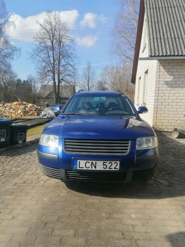 Zils Volkswagen Passat 2004 Panevēža, ar dzinēja tilpumu 1.78 L un nobraukumu 304 tūkst. km par 1000 €, foto 3 vietnē AUTOMOTO.COM.LV