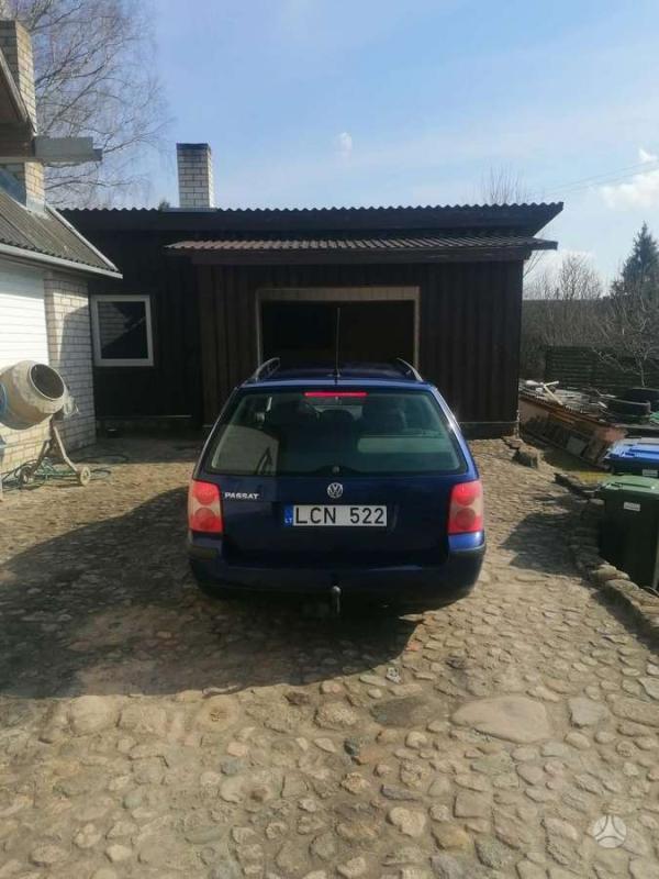 Zils Volkswagen Passat 2004 Panevēža, ar dzinēja tilpumu 1.78 L un nobraukumu 304 tūkst. km par 1000 €, foto 8 vietnē AUTOMOTO.COM.LV