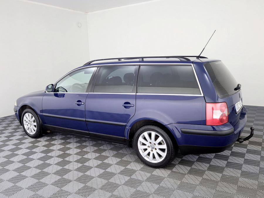 Zils Volkswagen Passat 2004 Tallina, ar dzinēja tilpumu 1.90 L un nobraukumu 396 tūkst. km par 1199 €, foto 5 vietnē AUTOMOTO.COM.LV