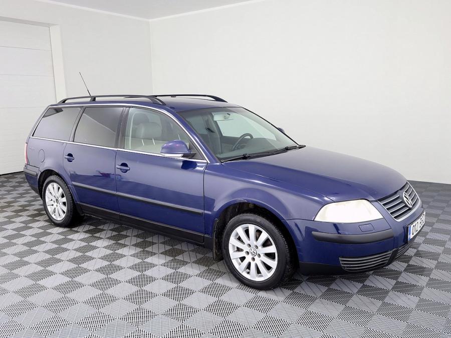 Zils Volkswagen Passat 2004 Tallina, ar dzinēja tilpumu 1.90 L un nobraukumu 396 tūkst. km par 1199 €, foto 9 vietnē AUTOMOTO.COM.LV