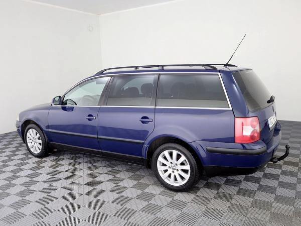 Zils Volkswagen Passat 2004 Tallina, ar dzinēja tilpumu 1.90 L un nobraukumu 396 tūkst. km par 1199 €, foto 5 vietnē AUTOMOTO.COM.LV