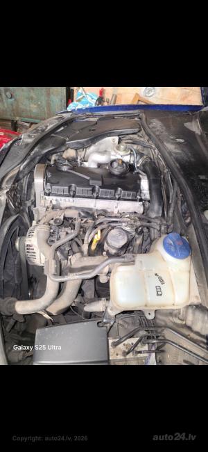 Zils Volkswagen Passat 2004 Elva, ar dzinēja tilpumu 1.90 L un nobraukumu 419 tūkst. km par 1499 €, foto 20 vietnē AUTOMOTO.COM.LV