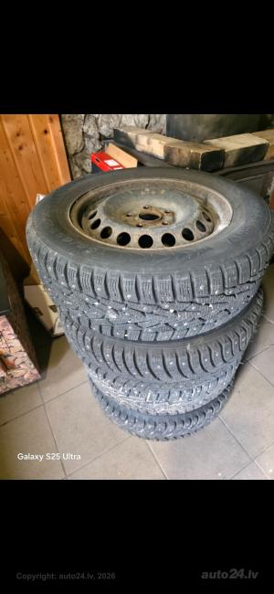Zils Volkswagen Passat 2004 Elva, ar dzinēja tilpumu 1.90 L un nobraukumu 419 tūkst. km par 1499 €, foto 28 vietnē AUTOMOTO.COM.LV