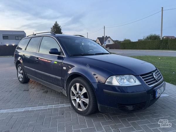 Volkswagen Passat 2004 Panevēža vietnē Zils Volkswagen Passat 2004 Panevēža, ar dzinēja tilpumu 1.90 L un nobraukumu 0 tūkst. km par 980 €, foto 4 vietnē AUTOMOTO.COM.LV