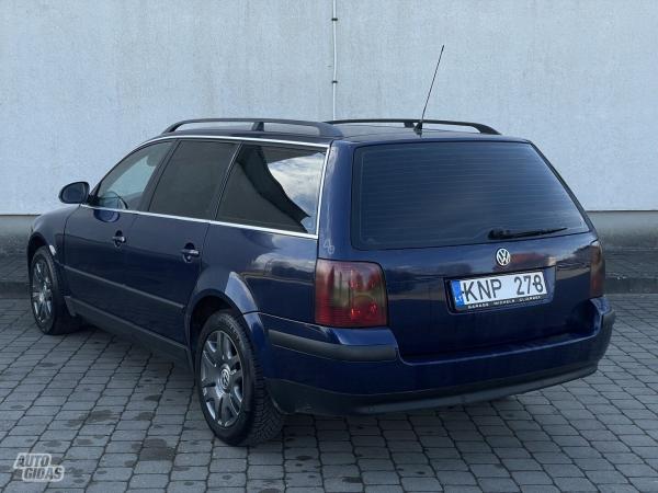 Blue Volkswagen Passat 2005 in Silute, with an engine capacity of 1.90 L and mileage of 434 thousand km for 1750 €, photo 4 on AUTOMOTO.COM.LV