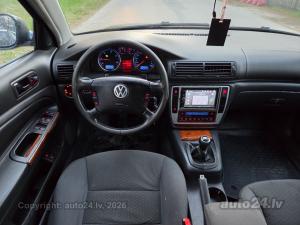 Zils Volkswagen Passat 2005 Tallina, ar dzinēja tilpumu 0.00 L un nobraukumu 440 tūkst. km par 1800 €, foto 7 vietnē AUTOMOTO.COM.LV