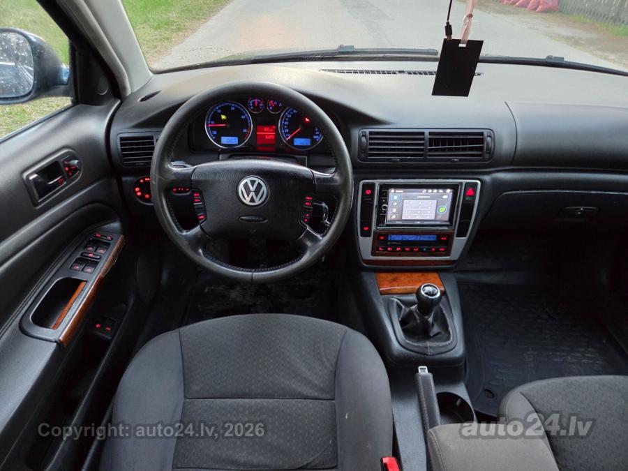Zils Volkswagen Passat 2005 Tallina, ar dzinēja tilpumu 0.00 L un nobraukumu 440 tūkst. km par 1800 €, foto 7 vietnē AUTOMOTO.COM.LV