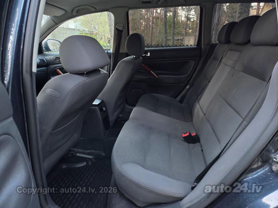 Zils Volkswagen Passat 2005 Tallina, ar dzinēja tilpumu 0.00 L un nobraukumu 440 tūkst. km par 1800 €, foto 10 vietnē AUTOMOTO.COM.LV