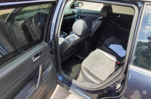 Blue Volkswagen Passat 2005 in Vilnius, with an engine capacity of 1.97 L and mileage of 274 thousand km for 1600 €, photo 8 on AUTOMOTO.COM.LV
