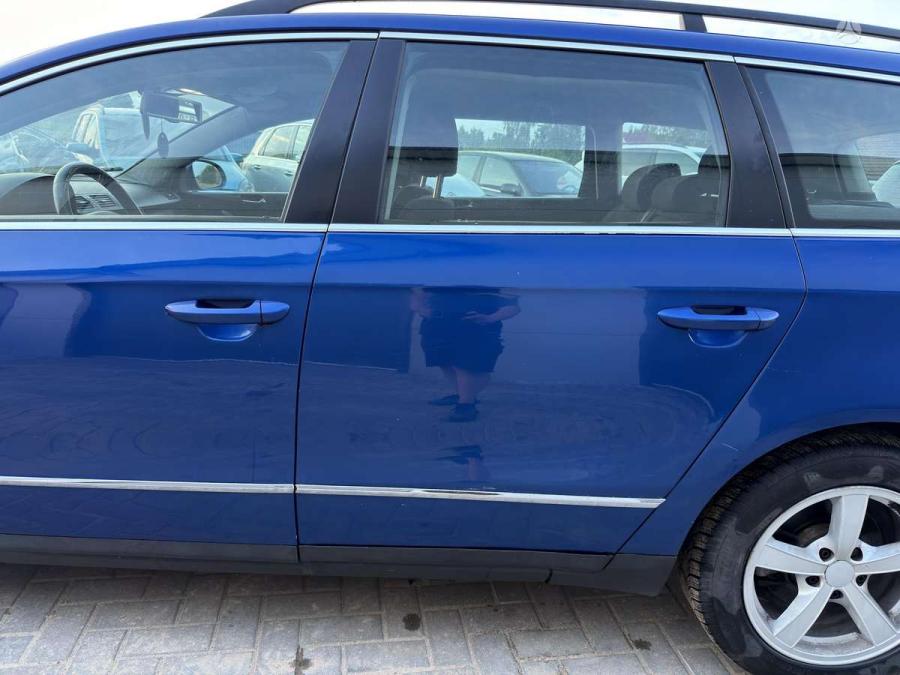 Zils Volkswagen Passat 2005 Viļņa, ar dzinēja tilpumu 1.90 L un nobraukumu 387 tūkst. km par 1100 €, foto 11 vietnē AUTOMOTO.COM.LV