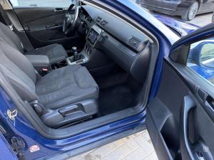 Zils Volkswagen Passat 2005 Viļņa, ar dzinēja tilpumu 1.90 L un nobraukumu 387 tūkst. km par 1100 €, foto 17 vietnē AUTOMOTO.COM.LV
