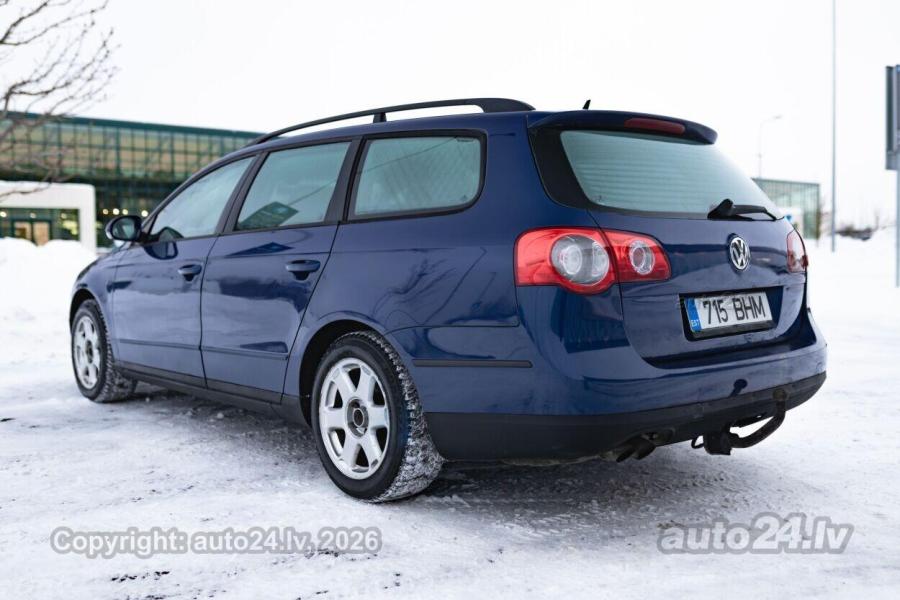 Blue Volkswagen Passat 2006 in Tallinn, with an engine capacity of 2.00 L and mileage of 254 thousand km for 2498 €, photo 4 on AUTOMOTO.COM.LV