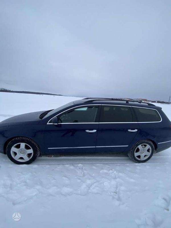Blue Volkswagen Passat 2006 in Kaunas, with an engine capacity of 1.90 L and mileage of 360 thousand km for 1650 €, photo 6 on AUTOMOTO.COM.LV