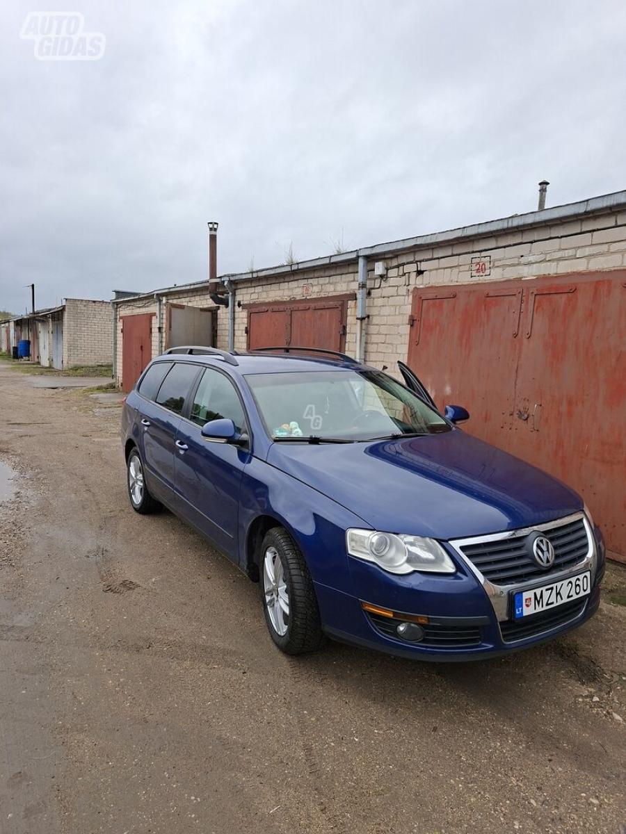 Blue Volkswagen Passat 2006 in Vilnius, with an engine capacity of 2.00 L and mileage of 350 thousand km for 2500 €, photo 1 on AUTOMOTO.COM.LV