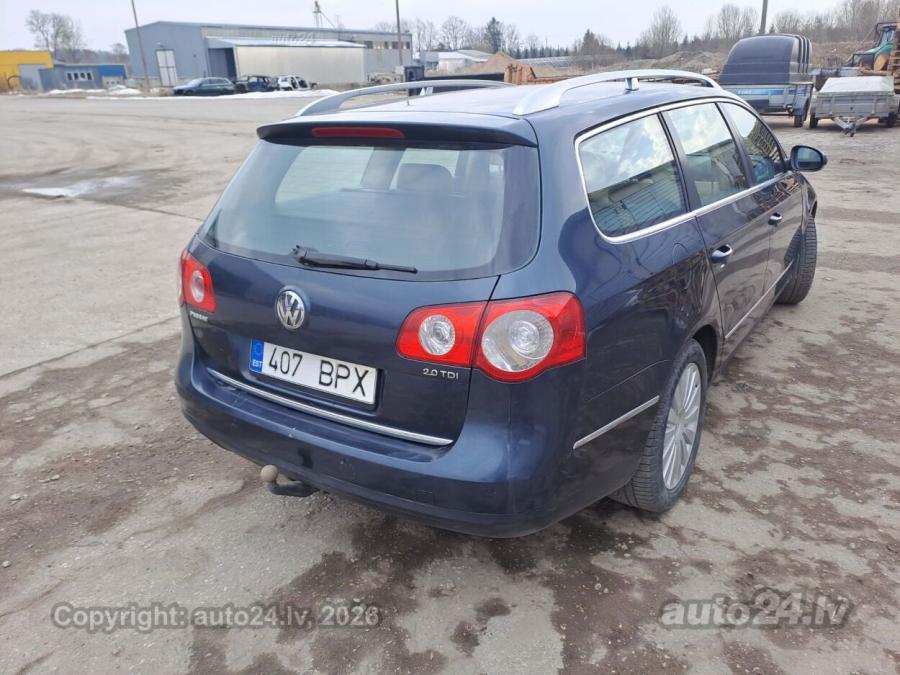 Zils Volkswagen Passat 2006 Jegeva, ar dzinēja tilpumu 2.00 L un nobraukumu 301 tūkst. km par 3000 €, foto 3 vietnē AUTOMOTO.COM.LV