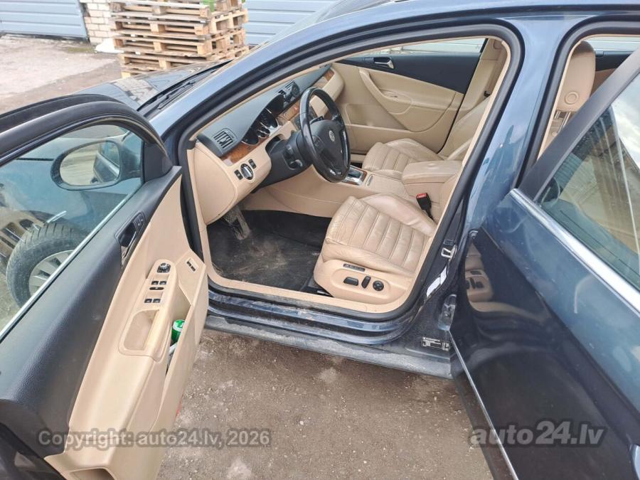 Zils Volkswagen Passat 2006 Jegeva, ar dzinēja tilpumu 2.00 L un nobraukumu 301 tūkst. km par 3000 €, foto 5 vietnē AUTOMOTO.COM.LV