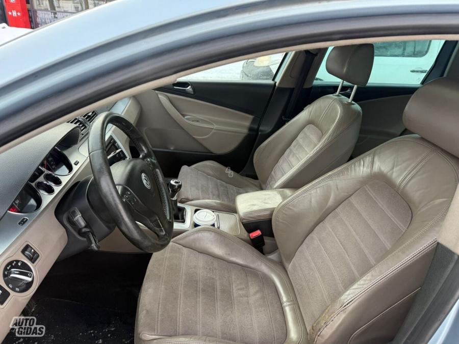 Zils Volkswagen Passat 2006 Kauņa, ar dzinēja tilpumu 2.00 L un nobraukumu 375 tūkst. km par 1550 €, foto 9 vietnē AUTOMOTO.COM.LV