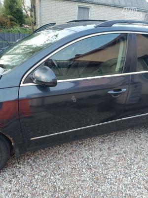 Blue Volkswagen Passat 2006 in Vilnius, with an engine capacity of 2.00 L and mileage of 344 thousand km for 1950 €, photo 5 on AUTOMOTO.COM.LV