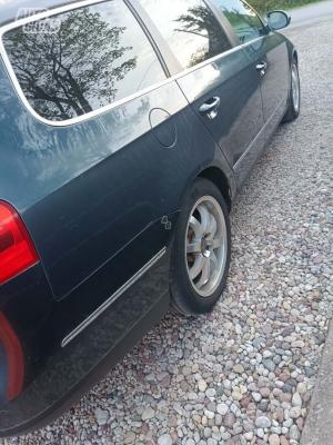 Blue Volkswagen Passat 2006 in Vilnius, with an engine capacity of 2.00 L and mileage of 344 thousand km for 1950 €, photo 13 on AUTOMOTO.COM.LV