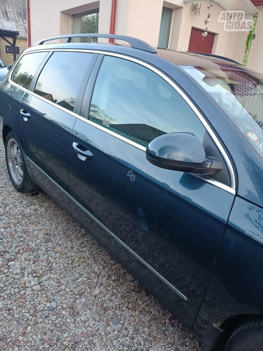 Blue Volkswagen Passat 2006 in Vilnius, with an engine capacity of 2.00 L and mileage of 344 thousand km for 1950 €, photo 17 on AUTOMOTO.COM.LV