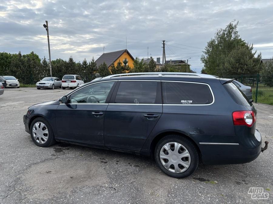 Blue Volkswagen Passat 2006 in Joniskis, with an engine capacity of 2.00 L and mileage of 447 thousand km for 670 €, photo 1 on AUTOMOTO.COM.LV